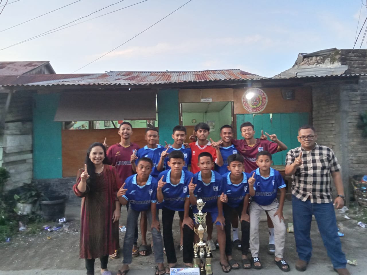 SMP Negeri 1 Berastagi Juara Turnamen Futsal OEL 2025 Antar Pelajar se ...